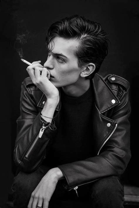 خلفيات واتس اب حزينة عالم الصور