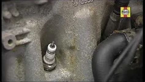 How To Fit New Spark Plugs Maintenance WonderHowTo