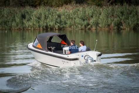 Maxima 490: Prices, Specs, Reviews and Sales Information - itBoat
