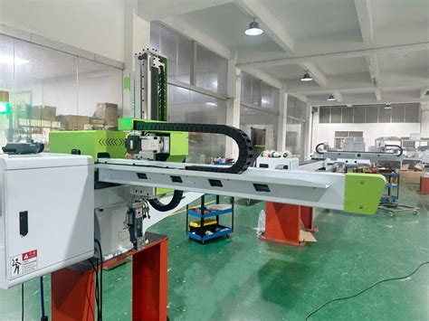 Handling Robot Arm Welding Machine Robotic Arm For Plastic Extruder Robot Arm Robot Arm And