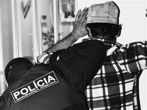 Setúbal Prisão Preventiva Para Homem De 54 Anos Que Batia Nos Pais