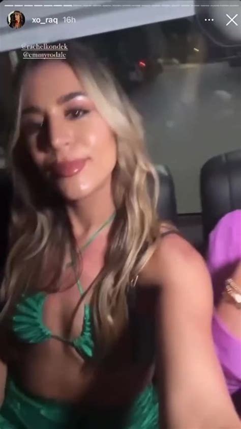 Friend Nip Slip Instagram ThisVid