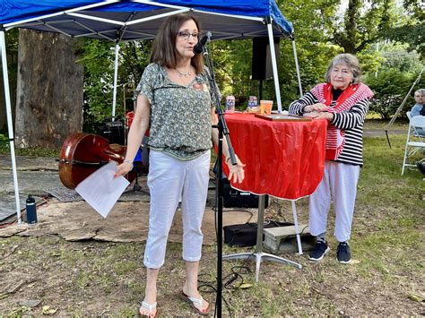 Tracy Gordon Fox And Barbara Gordon We Ha West Hartford News