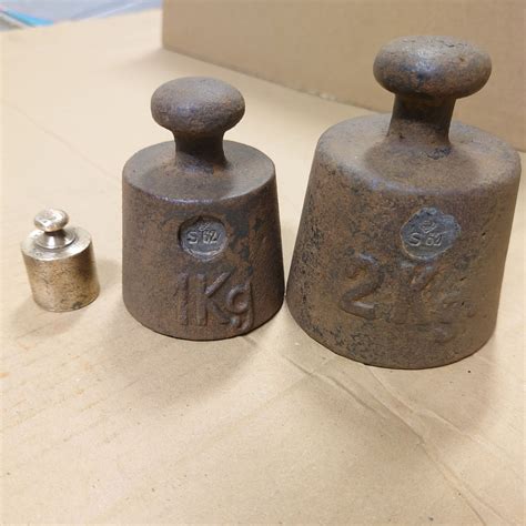 Gamla Krönta Vikter I Gjutjärn Och Mässing Köp På Tradera 656088042