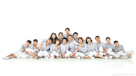 대가족사진 가족사진 갤러리 레인보우 스튜디오