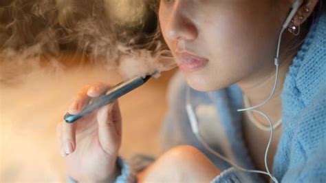 New High School Vaping Law Making A Difference Early In School Year