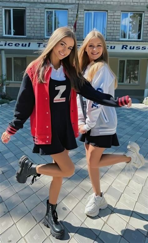 Ana Si Iuliana Beregoi R Hotcelebsromania