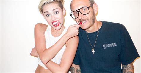 Miley Cyrus Hot Nuove Foto Nudo Candy Magazine Terry Richardson Allsongs