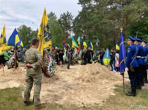 У Києві попрощалися з 21 річним спортсменом який загинув під час теракту в Оленівці Вечірній Київ