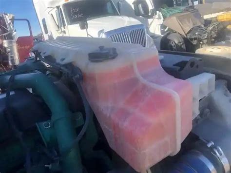 Volvo VNL Radiator Overflow Bottle Surge Tank For Sale Ucon ID