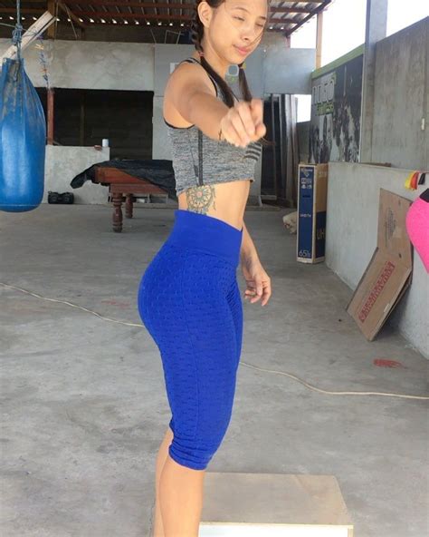 Hot Sexy Jennifer Ponce Bikini Pics