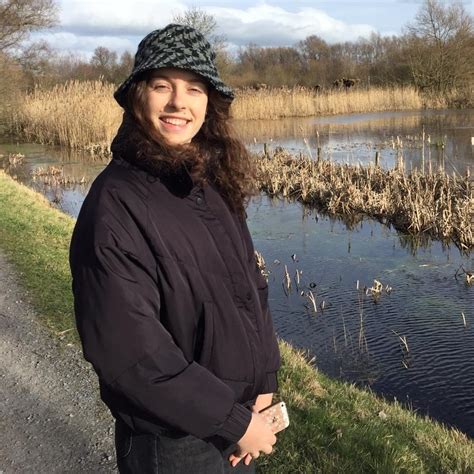 Wisper Julie Van Puyvelde