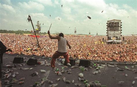 Woodstock 1999 O Festival Que Acabou Em Chamas Já Tem Documentário