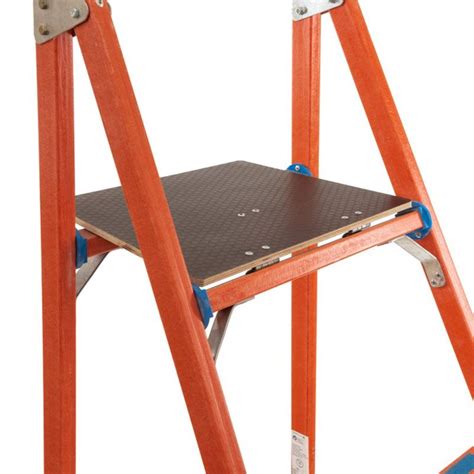 Стремянка стеклопластиковая диэлектрическая с вертикальной опорой