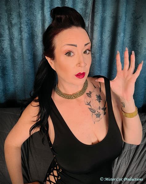 ⭐️ Milf Models ⭐️ On Twitter Follow Viviancoxxxx 💕💕💕 Onlyfans