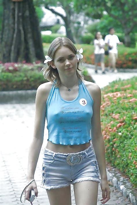 Hot Women With Nipples Poking Outso Hot 19 Pics Xhamster