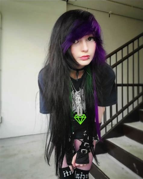 Emo Scene Girl Stairwell Emo Girl Hairstyles Emo Scene Hair Short Scene Hair