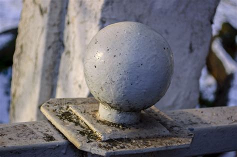 무료 이미지 이미지들 하늘빛 목재 마무리 헬멧 가스 개인 보호 장비 미술 세례반 자동차 바퀴 시스템 원