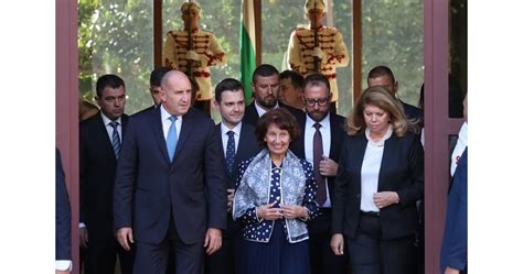 Политиците в Скопие не четат а българските не помнят