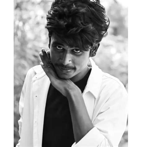 ⚡𝐀 𝐑 𝐎 👀💛 Saroo X • Threads Say More