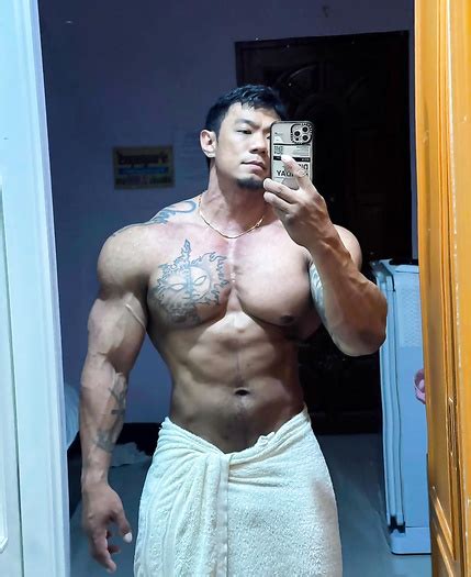 Th Bodybuilder Rachata Image 4002705 Thisvid Tube
