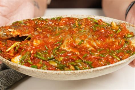 C Chim S T C Chua M N N M V H P D N V C Ch L M N Gi N