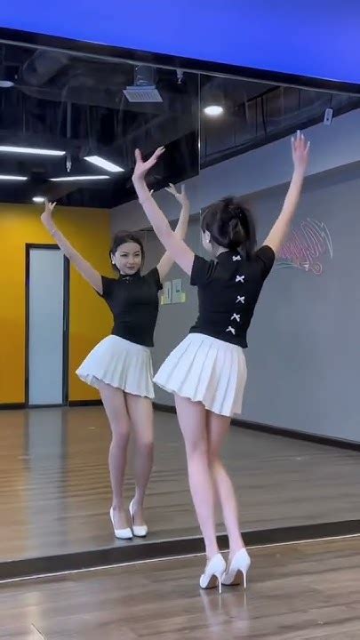 随意摇摆 动感节奏卡点 下班后的日常 跳舞女孩 跳舞的女孩 跳舞使我快乐 跳舞日常 电话情缘 dance shorts
