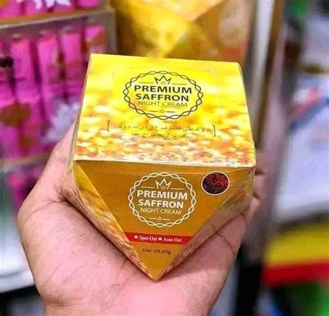 Monorom 𝐏𝐫𝐞𝐦𝐢𝐮𝐦 𝐒𝐚𝐟𝐟𝐫𝐨𝐧 𝐧𝐢𝐠𝐡𝐭 𝐜𝐫𝐞𝐚𝐦 Weight 25gm Made In Iran Offer Price 200 Tk 🏵️দিন দিন