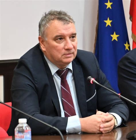 УНСС Ден 5 Седмицата на книгата приключи с представяне на „Царството на славяните“ основен