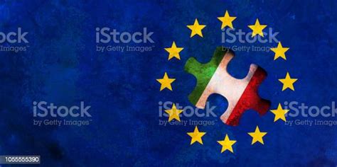 이탈리아와 Eu 관계입니다 이탈리아 국기와 유럽 연합 깃발 조각 퍼즐 3 차원 일러스트 레이 션 3차원 형태에 대한 스톡 사진 및 기타 이미지 Istock