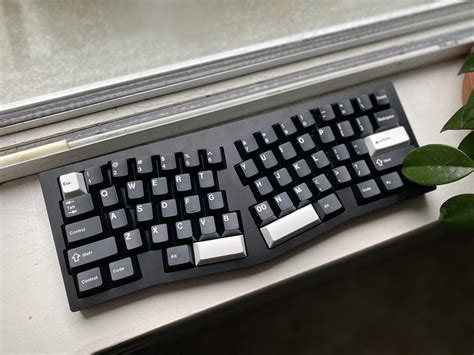 Red Standard R Customkeyboards