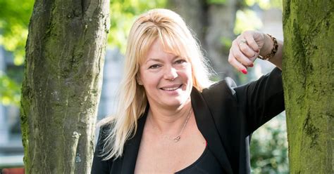 Vlaams Belang Politica Anke Van Dermeersch Schrijft Ophefmakend Boek