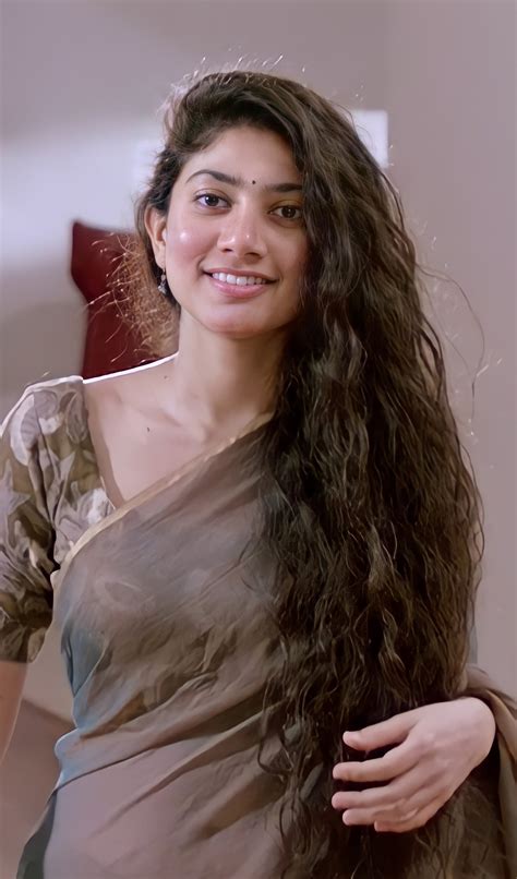 Sai Pallavi : r/SouthIndianAngels