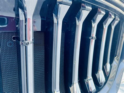 Сетка в бампер + наклейки на пороги — Geely Monjaro, 2 л, 2023 года ...