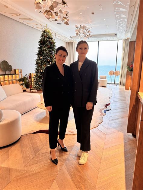 Beautiful Collaboration Bisou X Vacheron Constantin In Mandarin Hotel On Russian Nye Maria