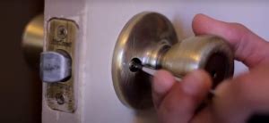 How to Fix a Loose Door Knob or Handle In 7 Easy Steps?
