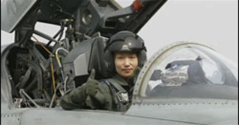 여성 전투기 편대장 1호 공군 박지연 대위