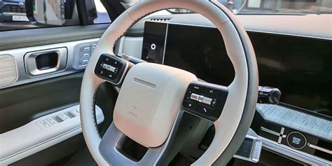 내 차 박아놓고 수리는 저가 대체품으로 보험 약관 개정에 운전자들 난리난 상황 카프레스