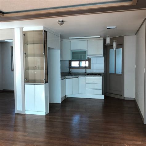 뜯다 보니 셀프 인테리어 중 42평 구옥 복층 빌라 라이프스타일 슈퍼앱 오늘의집