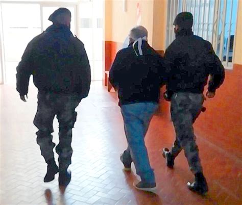 Ense A Sus Hijitas Que El Sexo Con El Padre Era Normal Fuera De La Ley