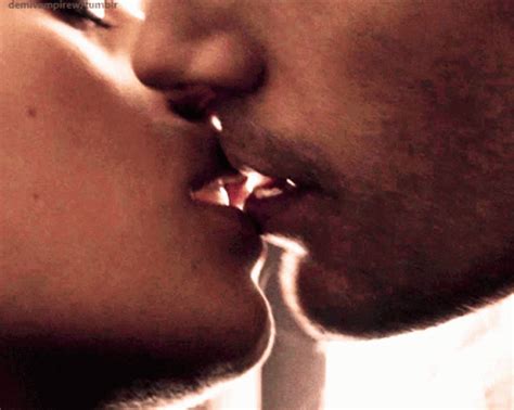 Tumblr Couples First Kiss 