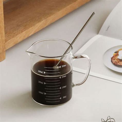 Mr 내열유리 베이킹 눈금 비커 손잡이 계량컵 감도 깊은 취향 셀렉트샵 29cm