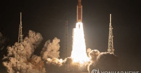 인류 반세기만의 달 복귀…아르테미스Ⅰ 로켓 4전5기 발사