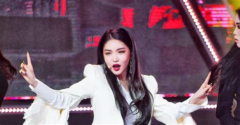 청하 빛나는 완벽한 안무 쇼챔피언 [포토엔hd]