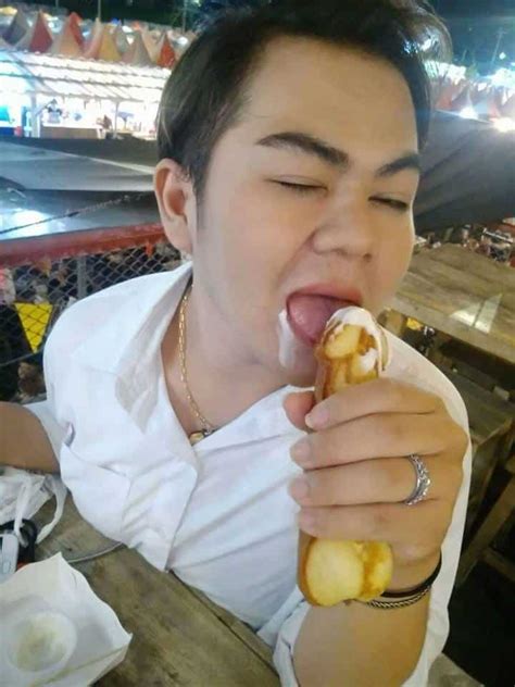 Bangkoks Cream Filled Penis Shaped Waffles Climax In Popularity Elite Readers