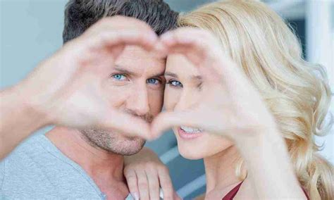 Як виявляється симпатія чоловіка зрілого віку