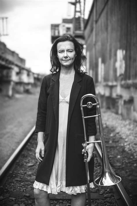 Shannon Barnetts ‘return Of The Expatsgermanynew Yorkmelbourne