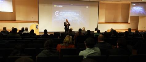 Sec Holds Reskilling Open House Article The United States Army