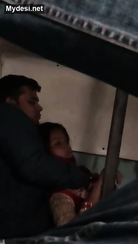 Indian Couple Caught In A Train Eporner