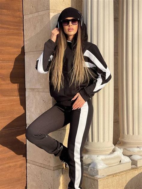 Костюм спортивний жіночий — ціна 830 грн у каталозі Брючні костюми Купити жіночі речі за